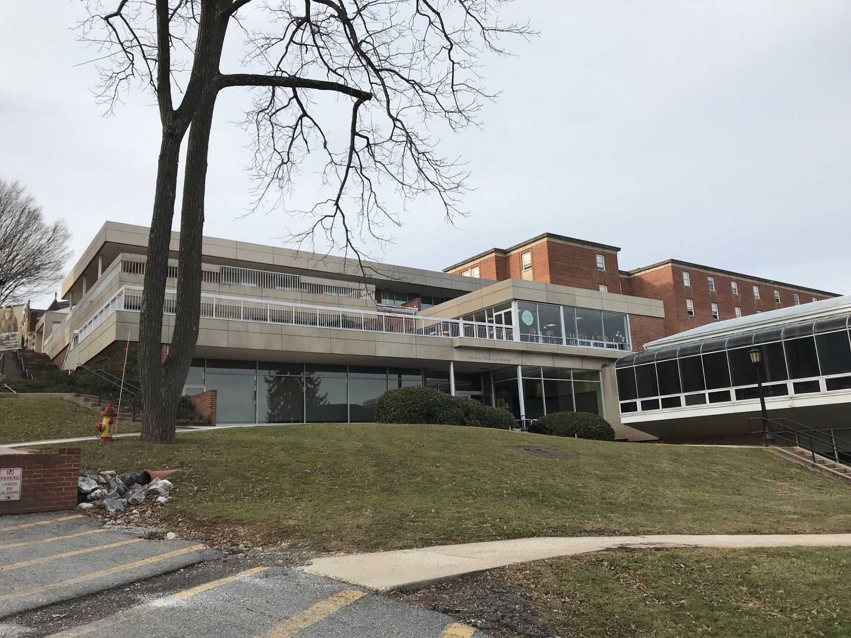 Roj Student Center – Andrew P. Kulp